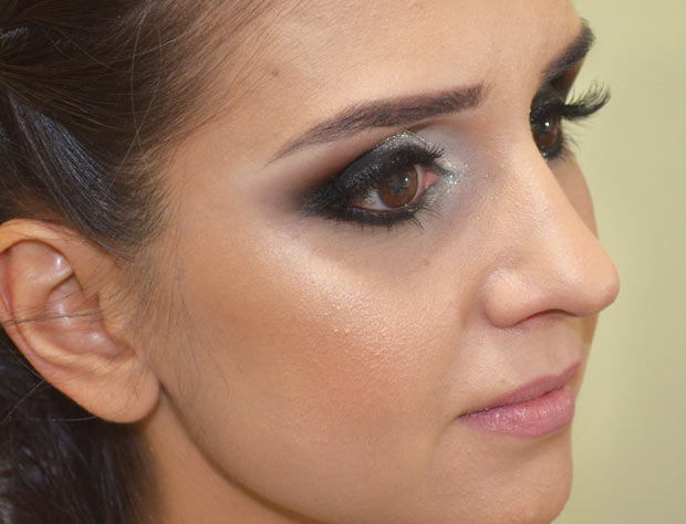Tutorial – maquiagem de festa para olhos fundos | Pausa para Feminices ...